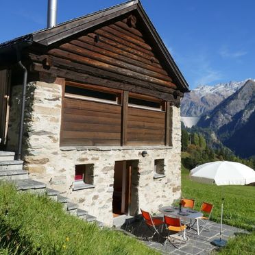 Rent the Rustico Enrico in Ghirone - Cabins and Chalets in the Alps